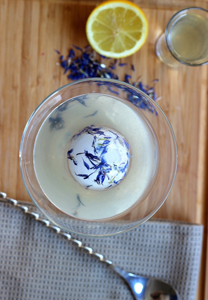 White Cosmopolitan recipe | Cocktail showstopper | xameliax